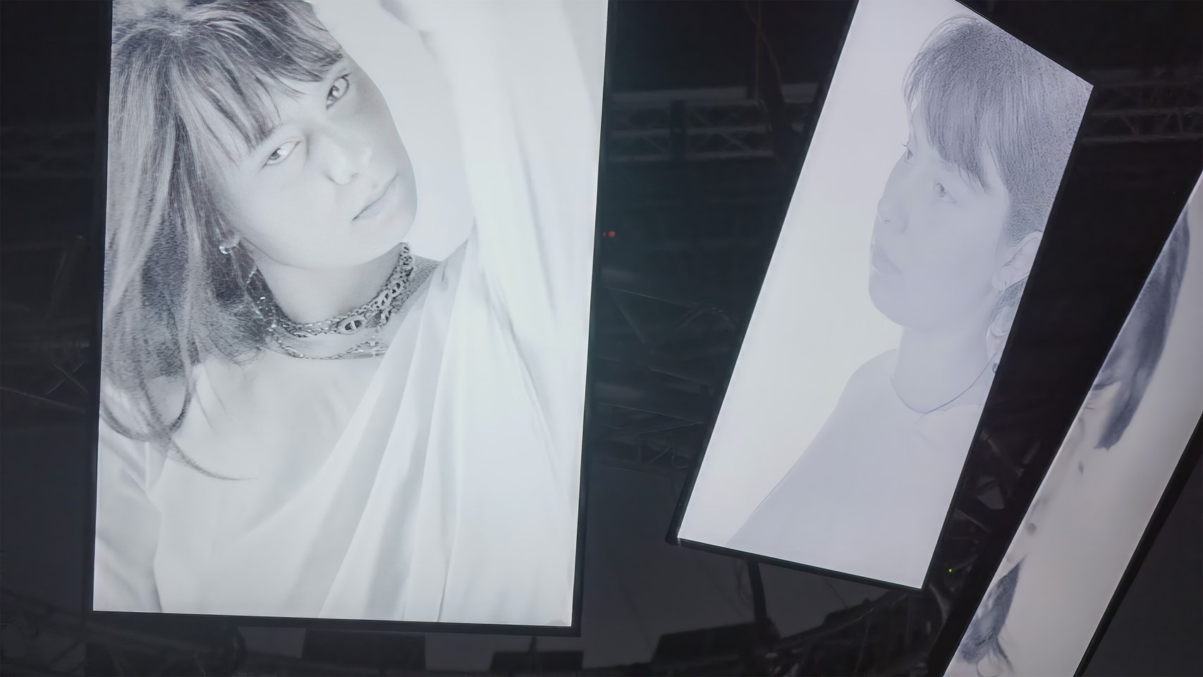 SYNC SCREEN - Projects - ECAL